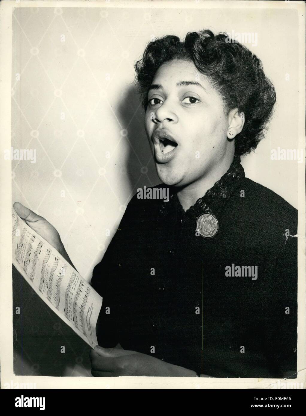Jan. 01, 1955 - Coloured singer From Virginia Prepares To Make Her ...
