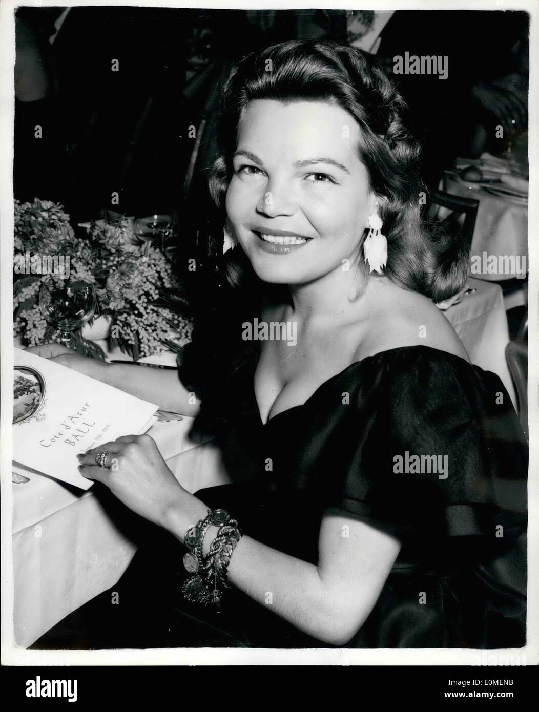 Feb. 02, 1955 - Baroness from Paris on visit to London. ''To get to ...