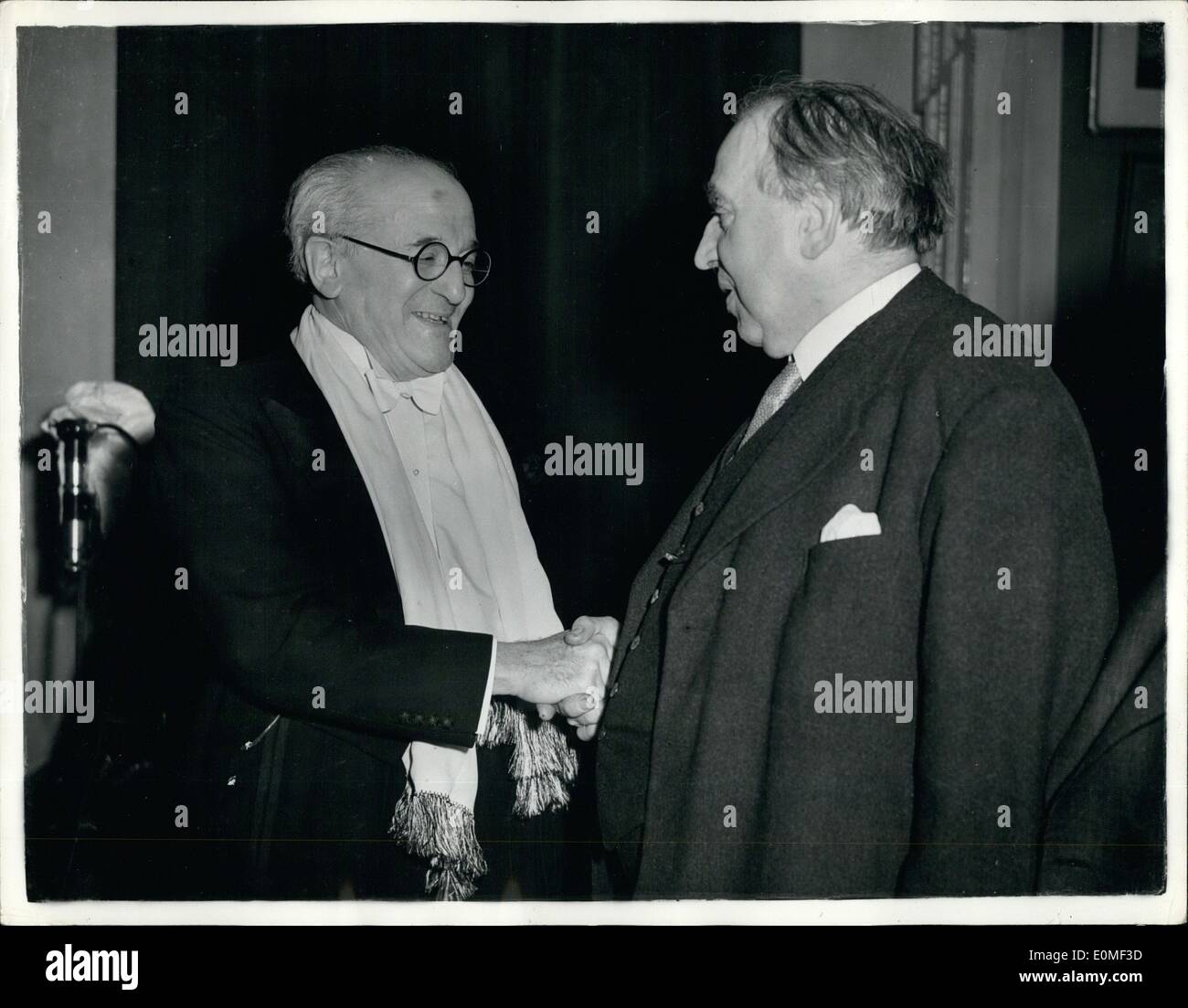 Sir edward kelly hi-res stock photography and images - Alamy