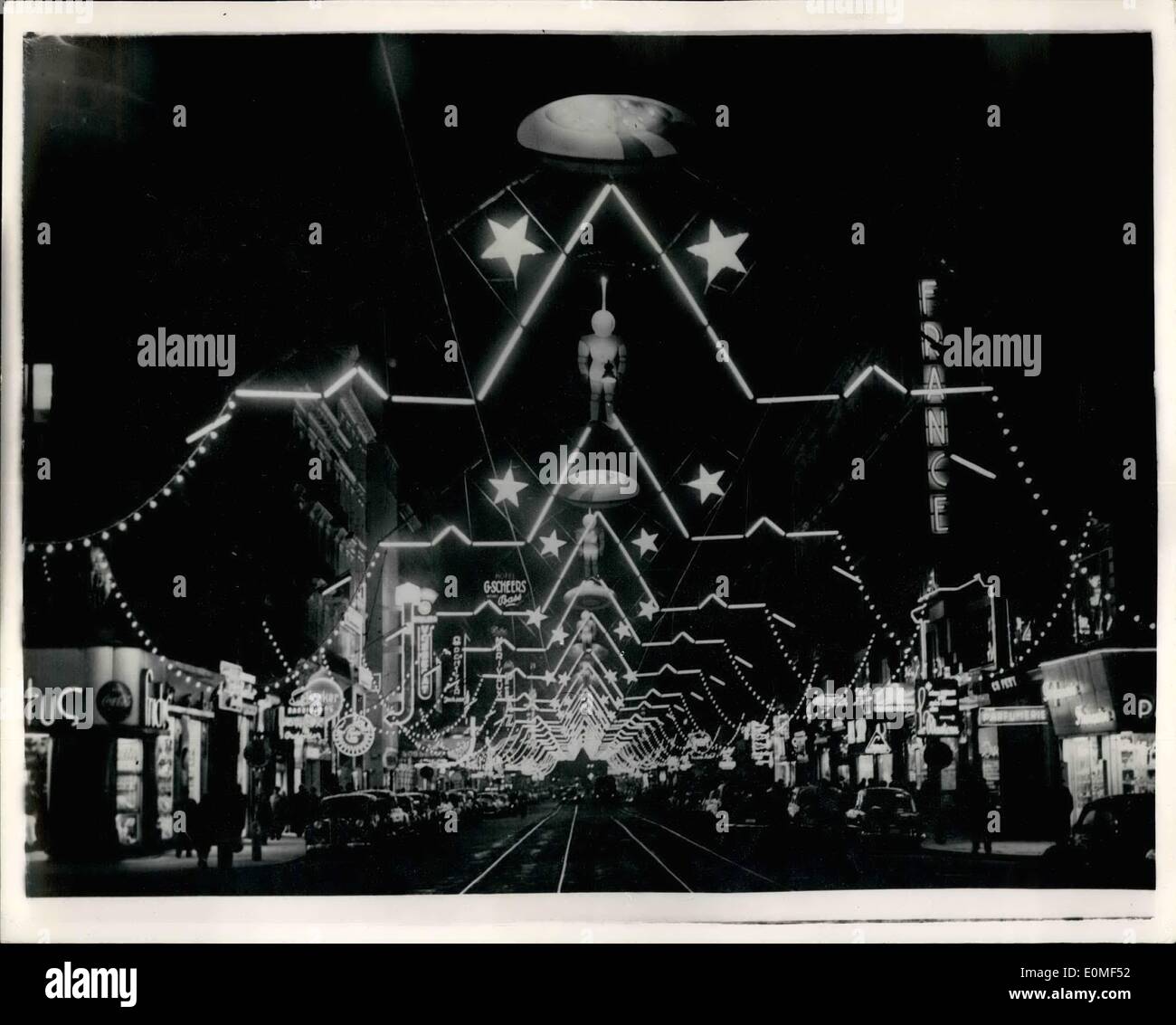 Dec. 12, 1954 - Christmas Illuminations In Brussels. Photo Shows: With ...