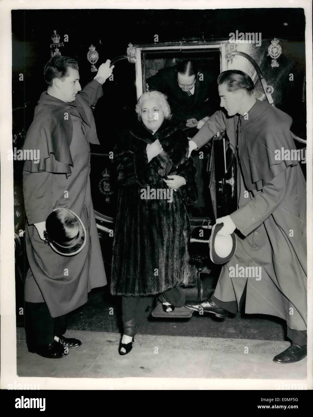 Dec. 12, 1954 - Mrs Pandit Presents Her Cred Entails to the Queen at ...