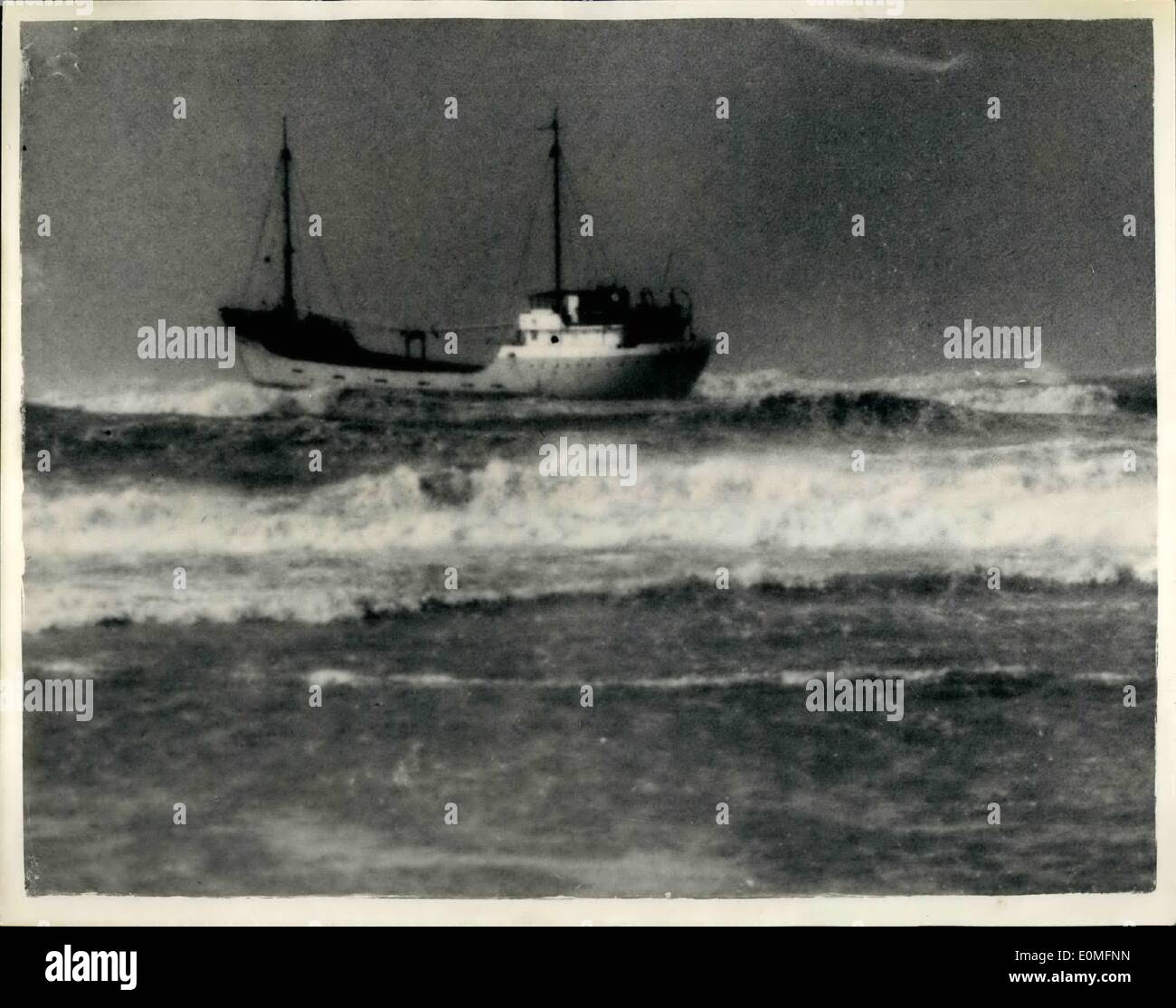 Mar. 03, 1955 - Dutch Coaster Runs Aground On Pleasure Beach.: The ...
