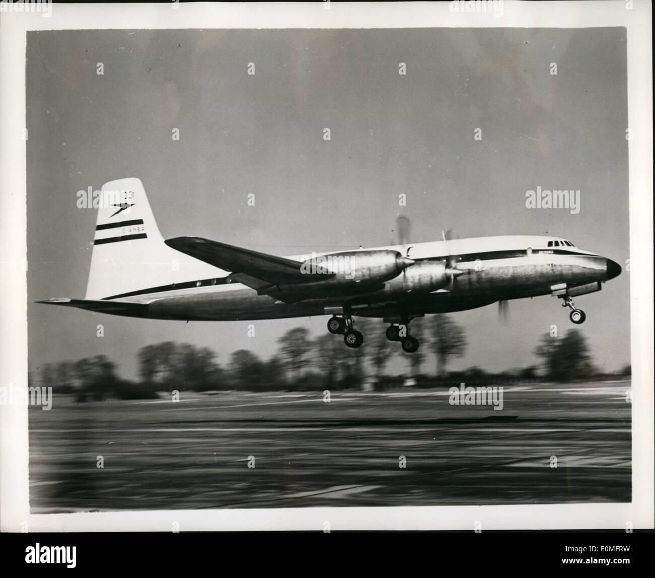 Giant turbo prop hi-res stock photography and images - Alamy