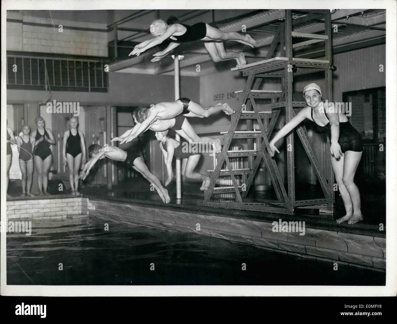 Olympic record holder hi-res stock photography and images - Alamy