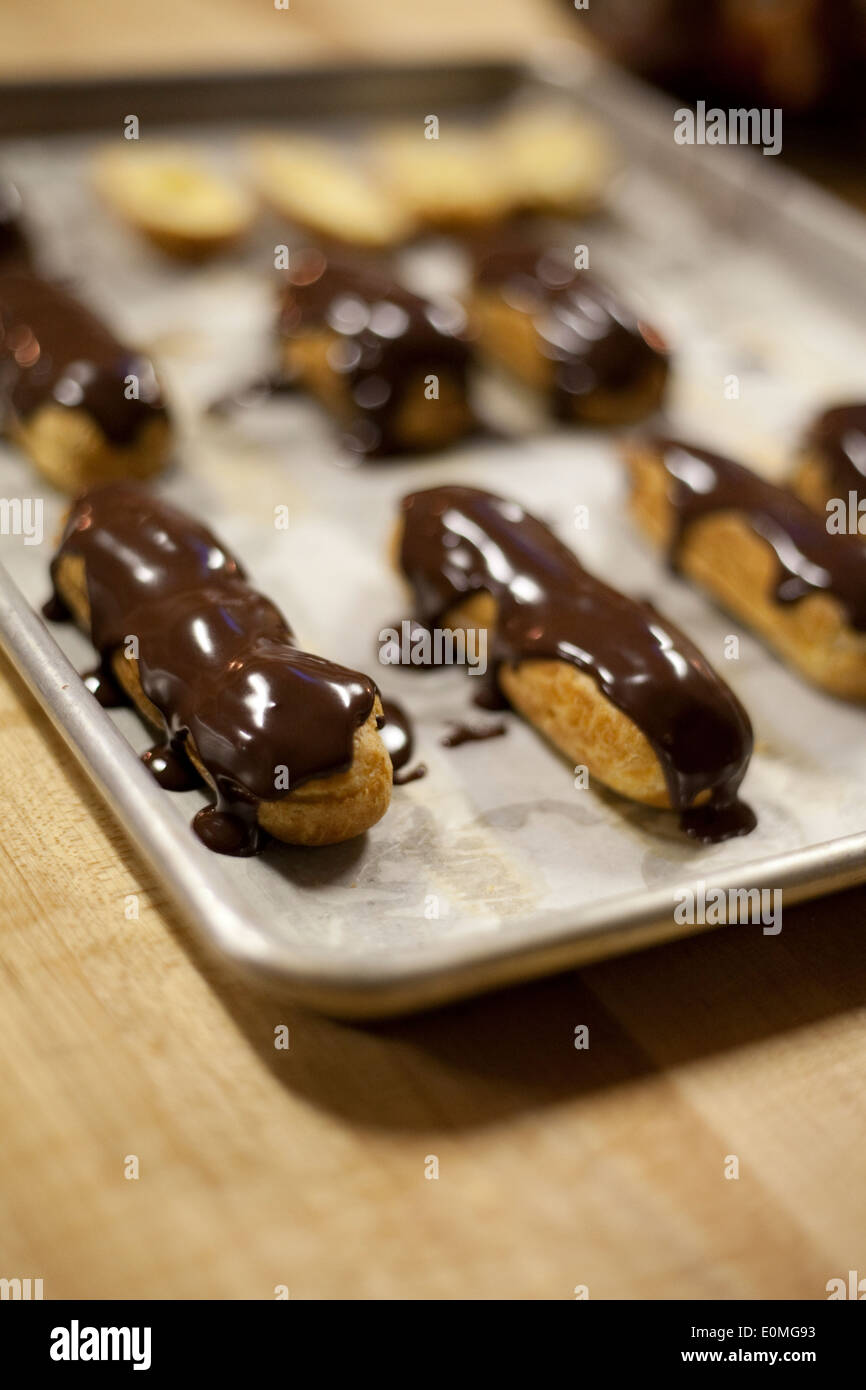 Piping eclairs hi-res stock photography and images - Alamy