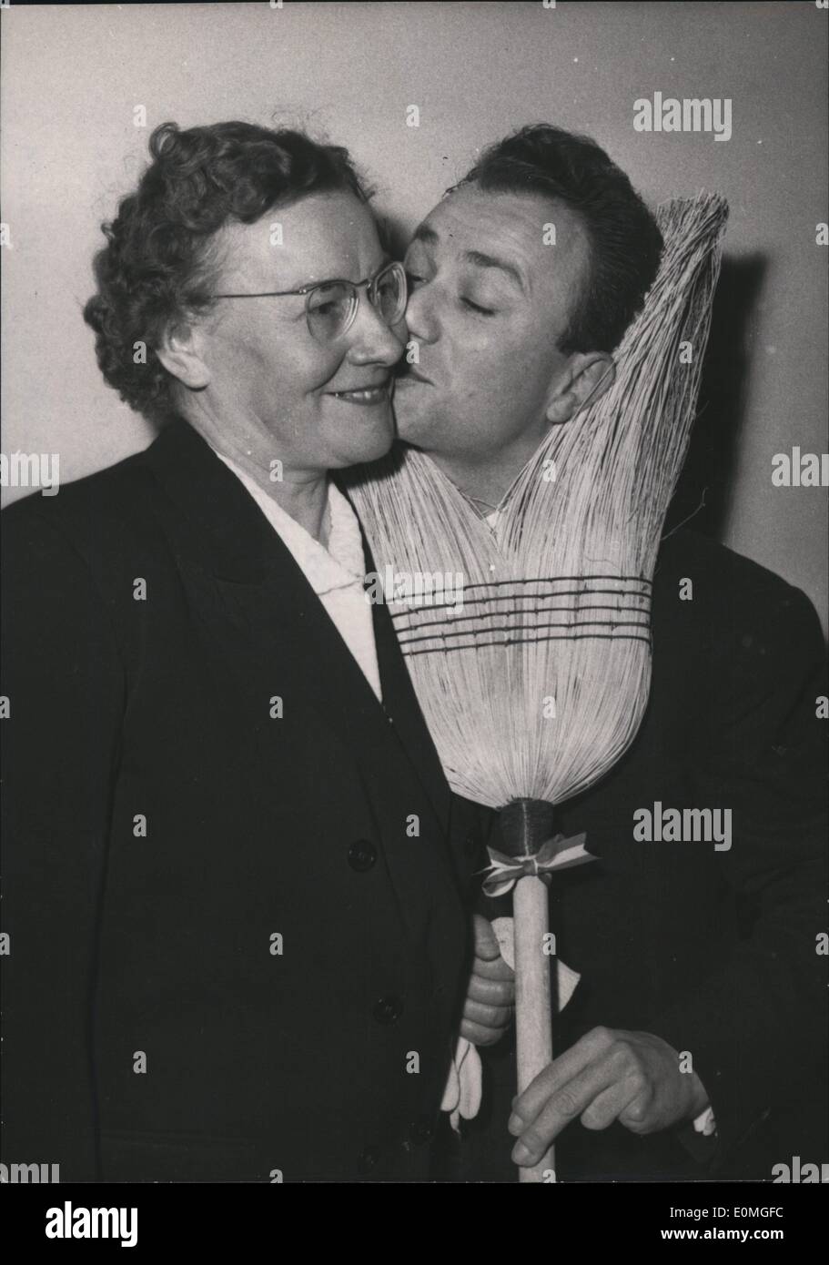 May 05, 1955 - Meet Paris's most Corteous 'Concierge' : Madame Meaux ...