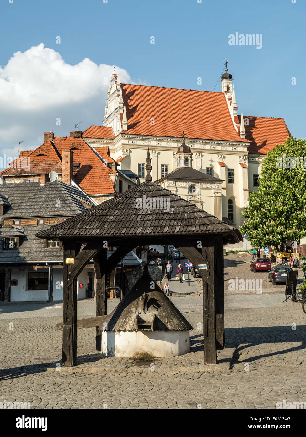 Kazimierz Dolny town square with historical wooden well and picturesque ...