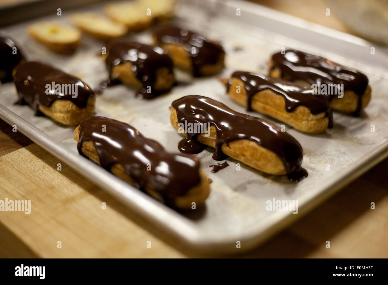 Piping eclairs hi-res stock photography and images - Alamy