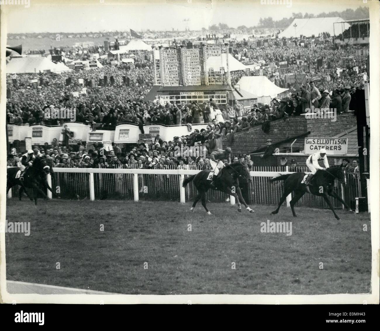 May 05, 1955 - Finish Of The Derby AT Epsom.. ''Phil Drake'' Wins ...
