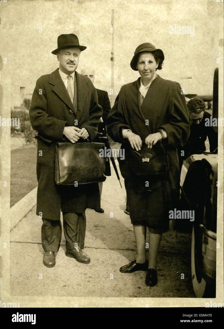 May 14, 1955 - Pretender To Portugese Throne Arrives: Don Duarte Duke ...