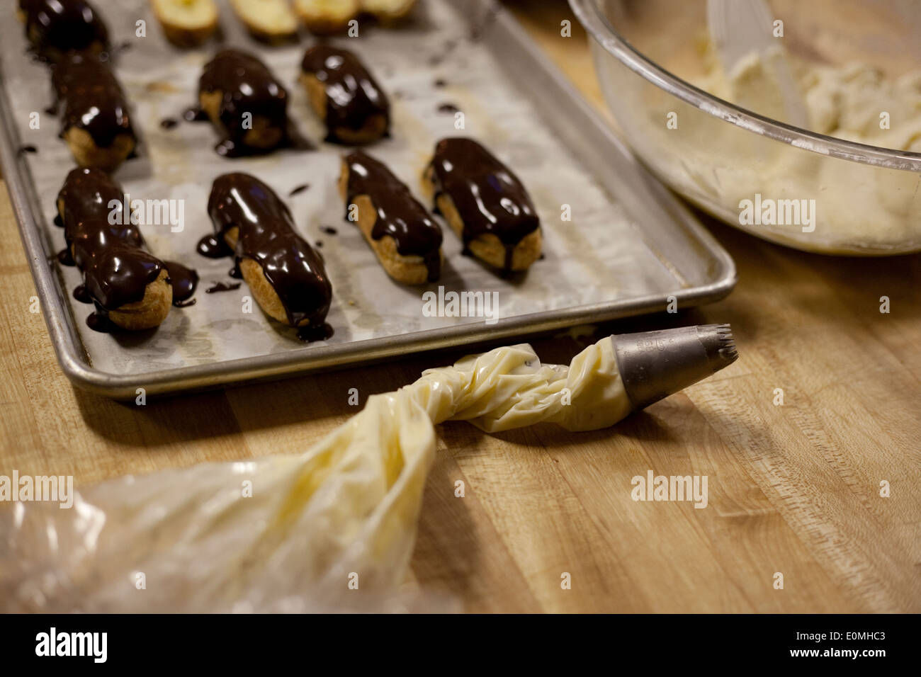 Piping eclairs hi-res stock photography and images - Alamy