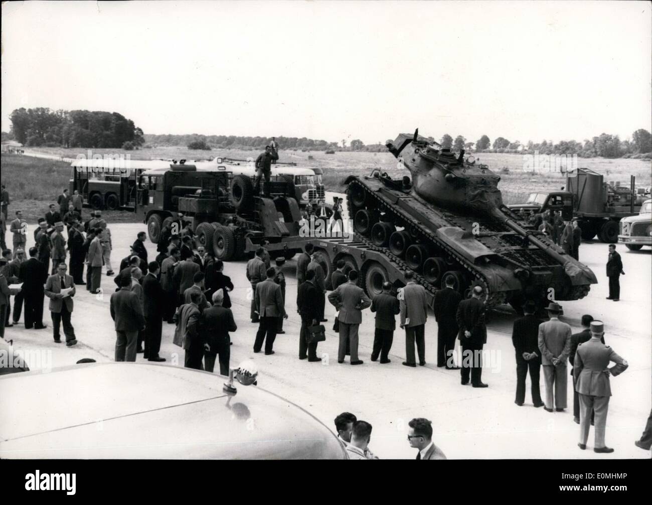 New rolling stock for military vehicles hi-res stock photography and ...