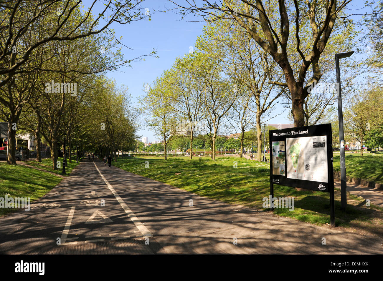 Cycle lanes uk hi-res stock photography and images - Alamy