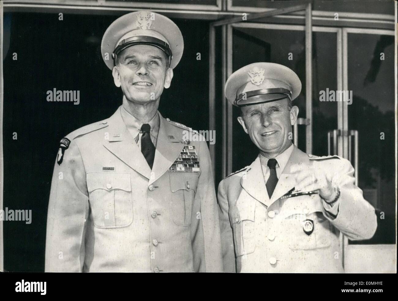 Jun. 06, 1955 - Visit To Shape General Maxwell Taylor, Commander in ...