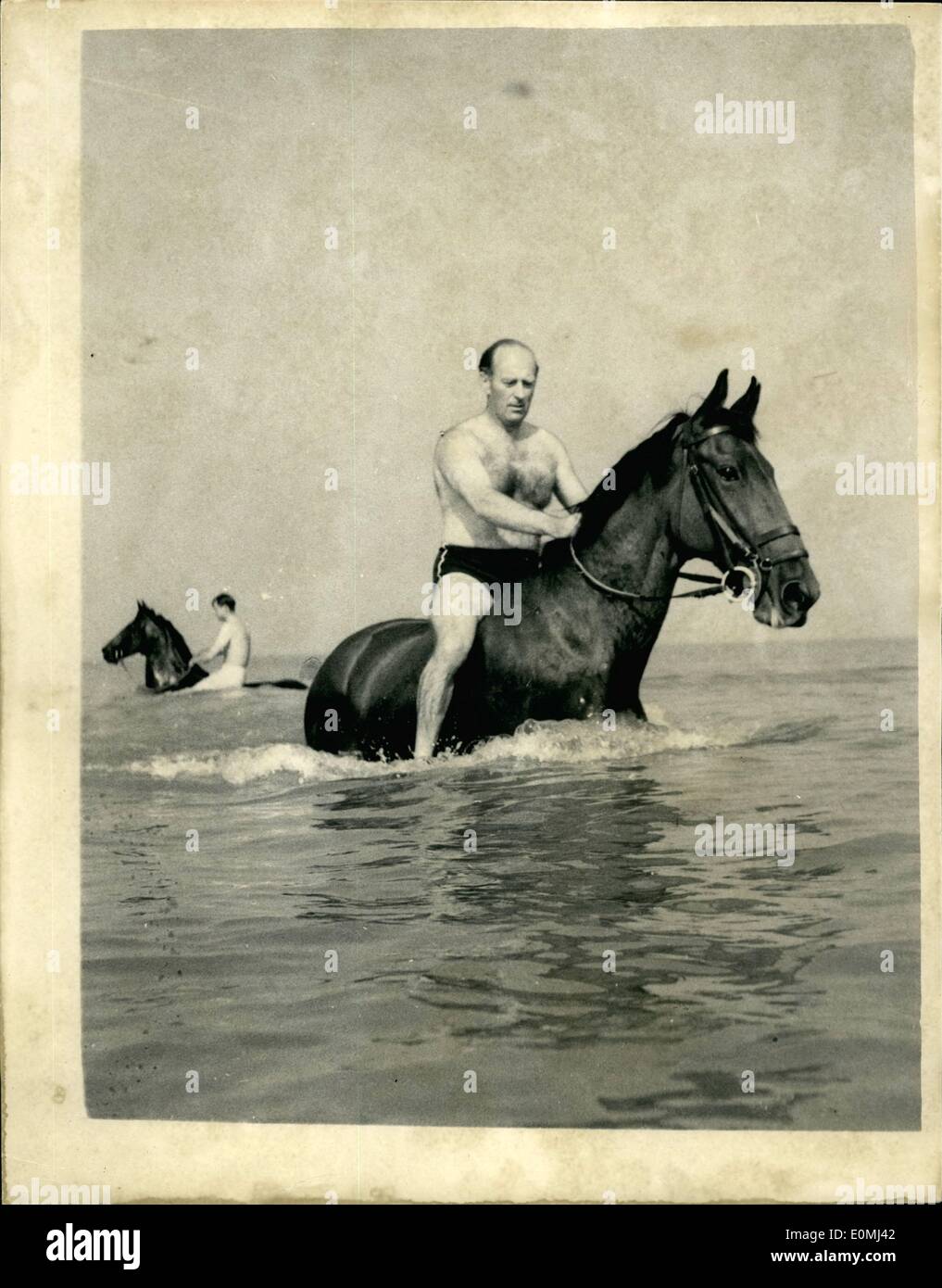 Aug. 08, 1955 - Colonel Llewellyn And ''Fox Hunter'' - Go For A Trip In ...