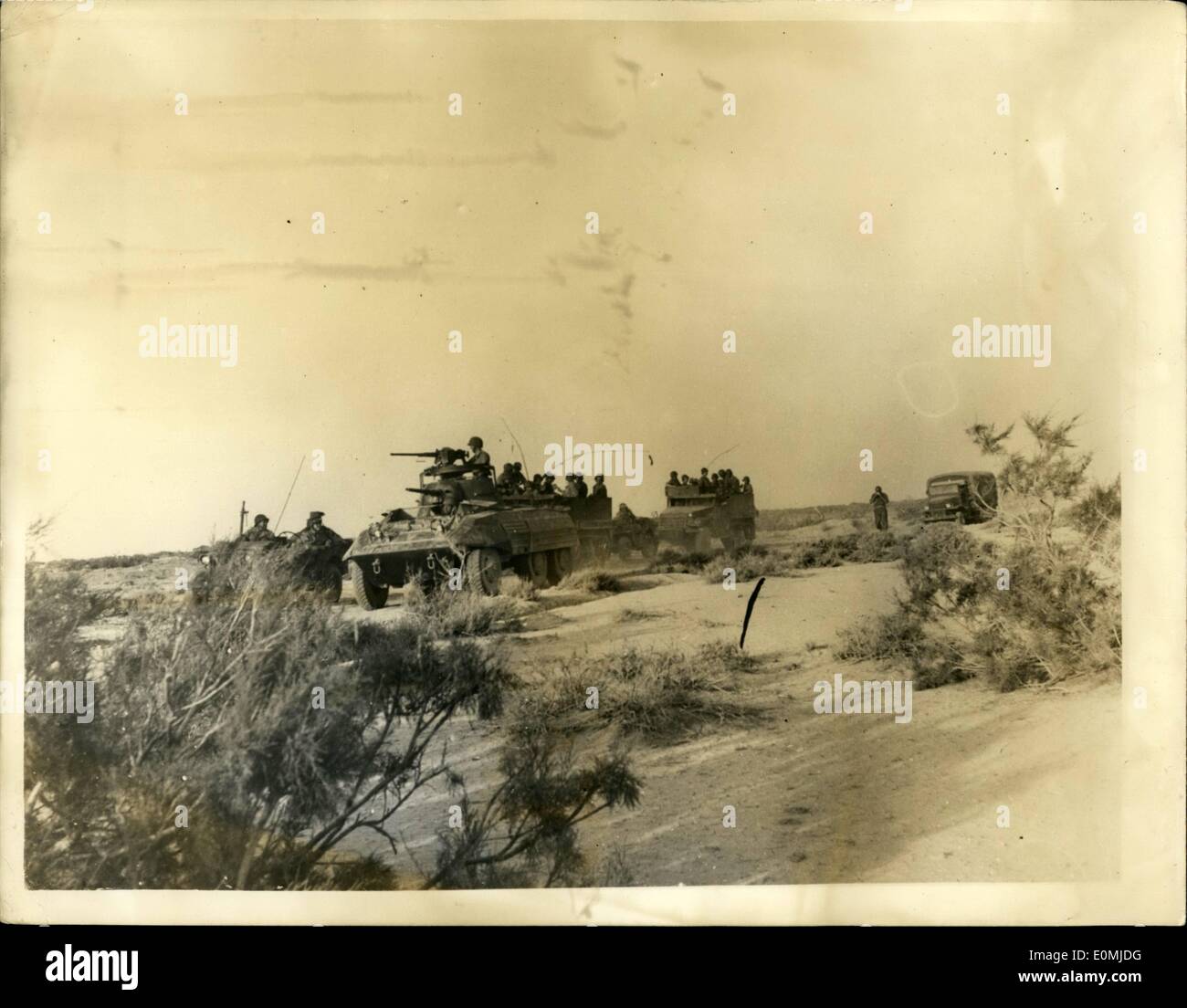 Algerian army in action hi-res stock photography and images - Alamy