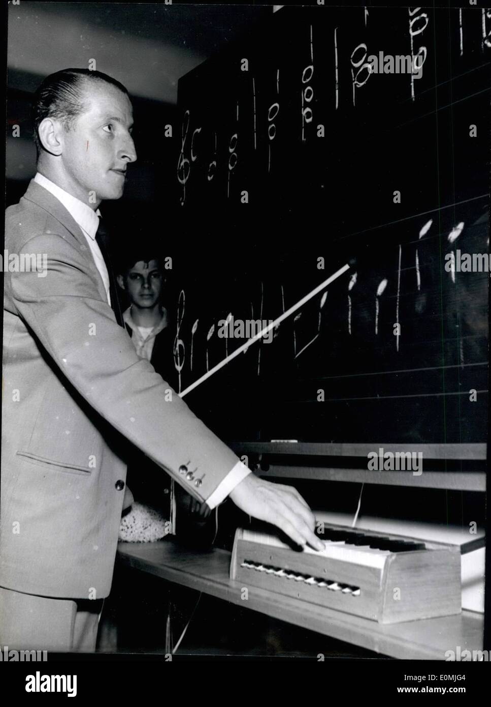 Sep. 09, 1955 - Photo Shows On this board you can write musical notes ...