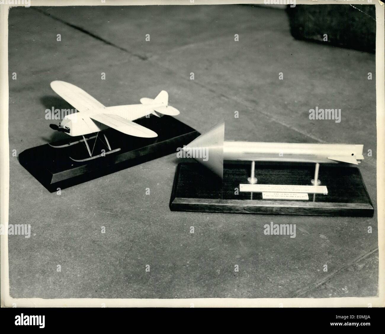 Jun. 06, 1955 - World's First Guided Missile Control Gear Handed Over ...