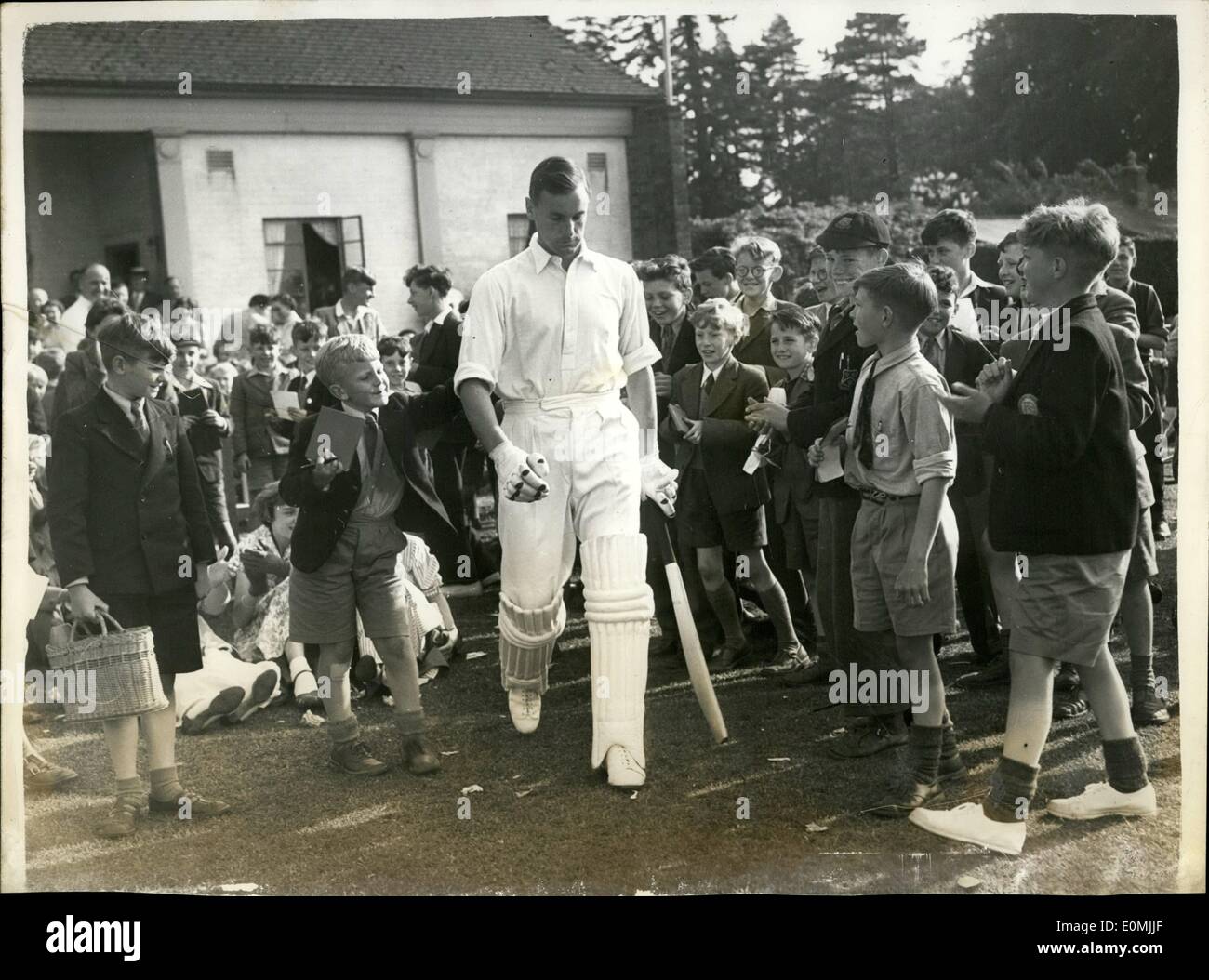 Jun. 06, 1955 - Youngsters rush out to get autograph from England's new ...