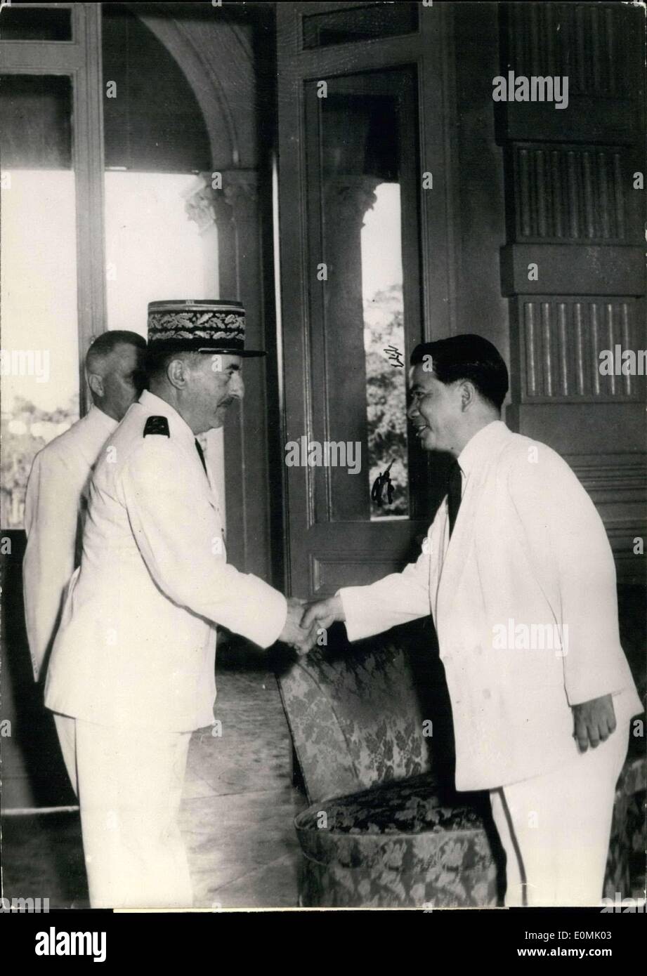 Jun. 28, 1955 - President Diem received General Guillaume, commander in ...