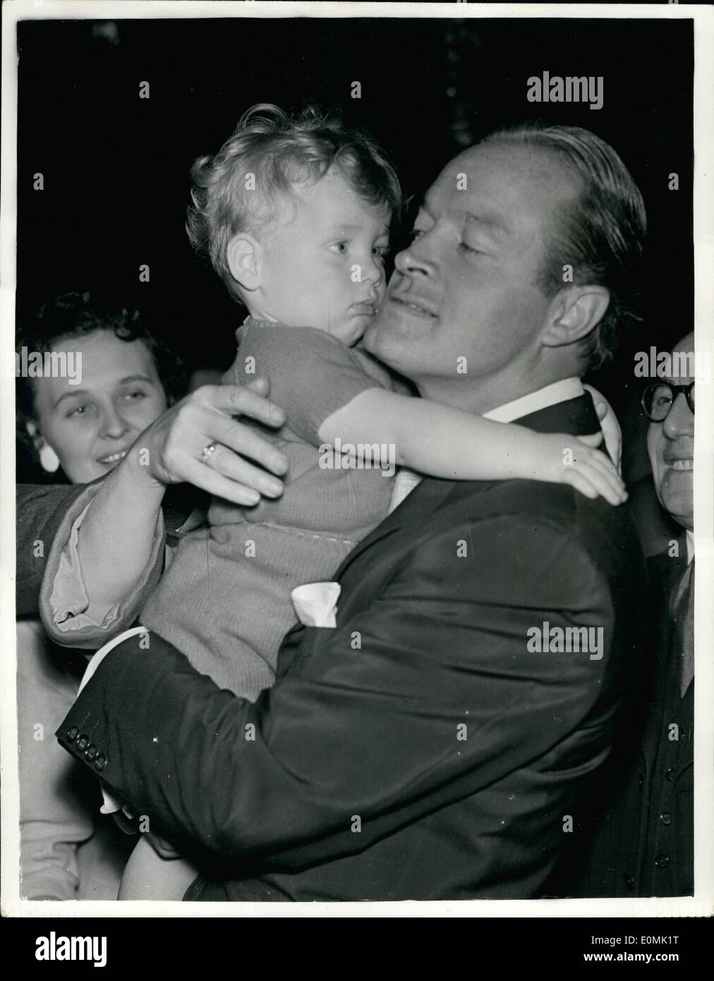Jul. 07, 1955 - Bob Hope Attends Première of His New Film In London ...