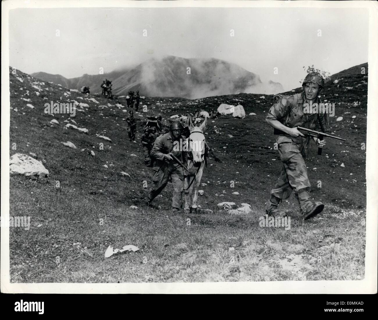 Italian alpine troops hi-res stock photography and images - Alamy