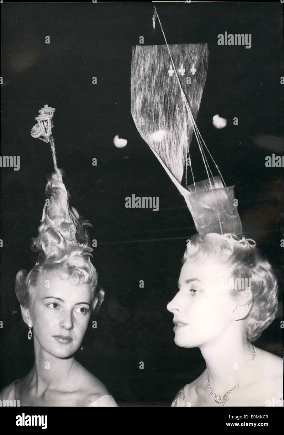 Original models hi-res stock photography and images - Alamy