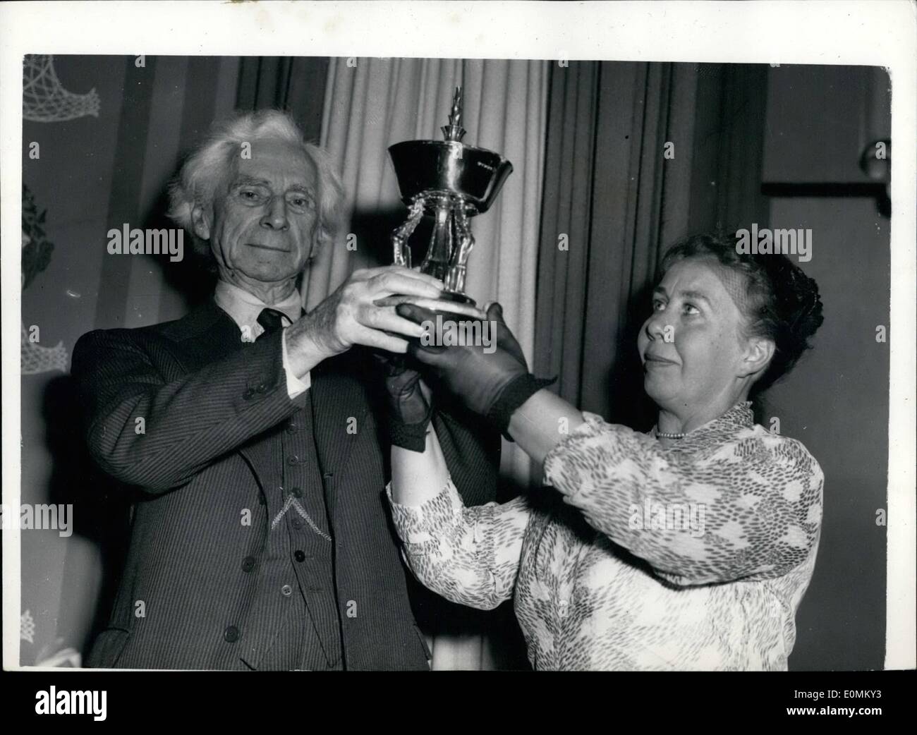 Bertrand russell hi-res stock photography and images - Alamy