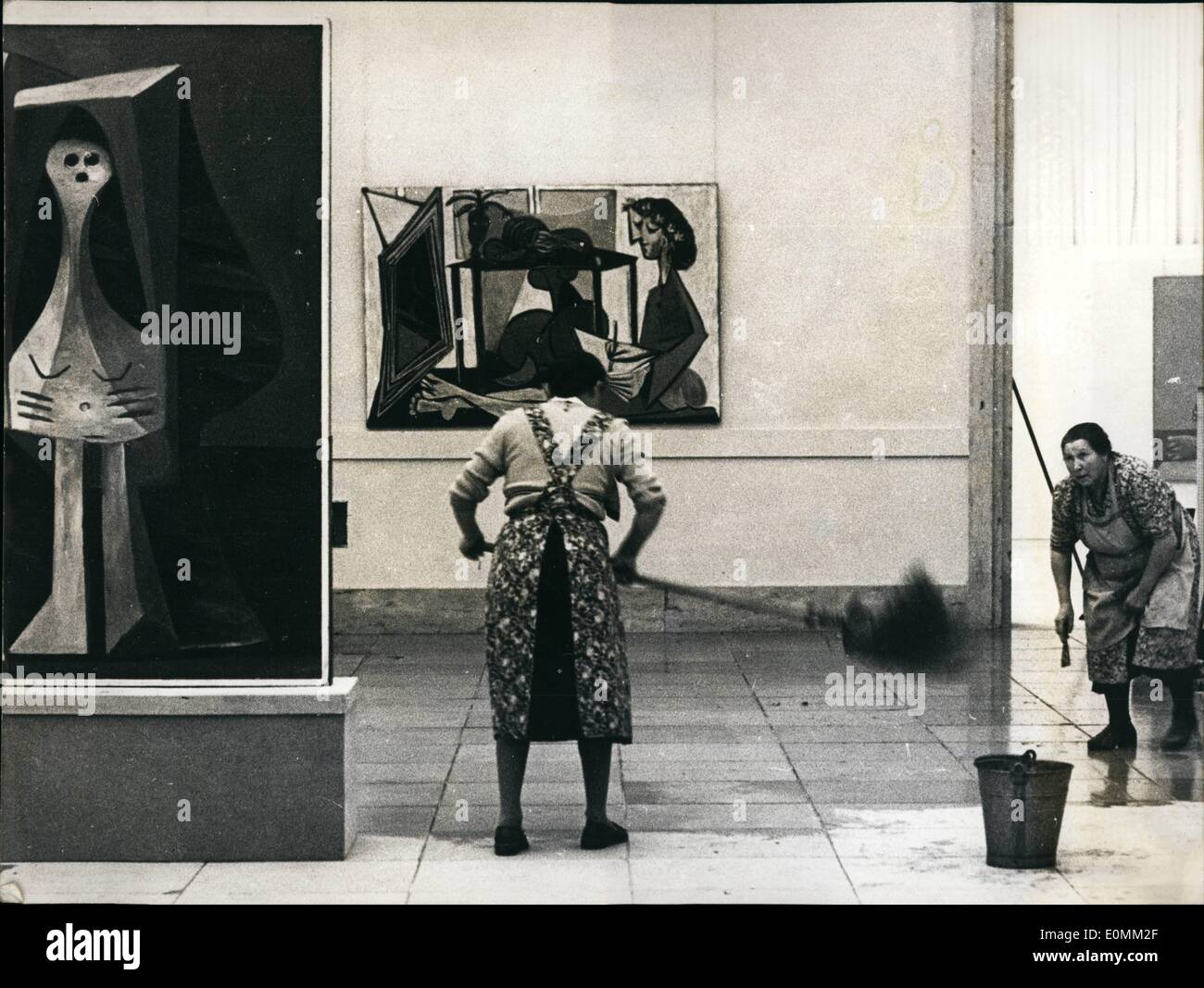 Nov. 11, 1955 - In the Picasso-Exhibition in the ''house of art: The ...