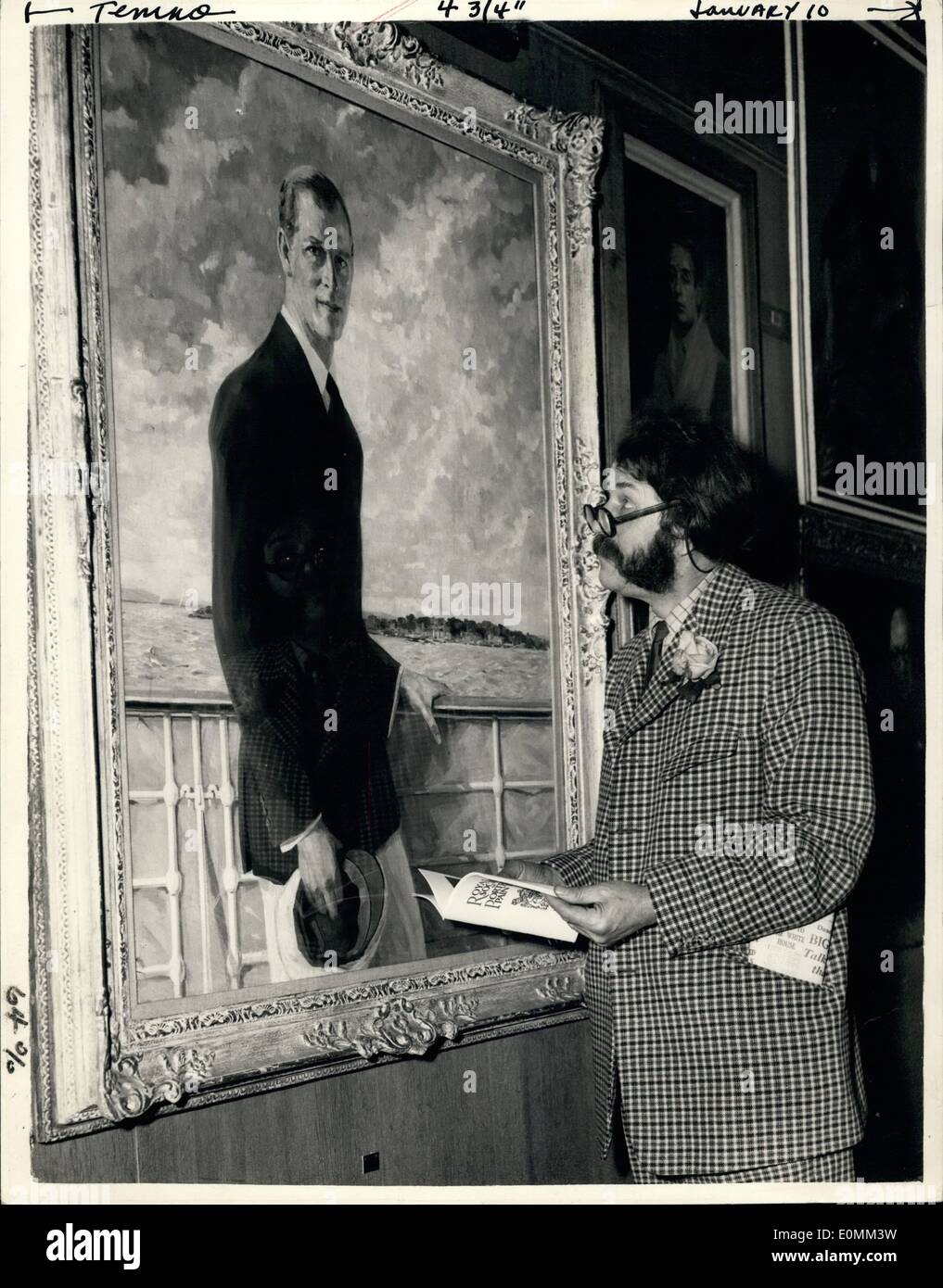 Nov. 11, 1955 - Opening of Royal portrait society exhibition. Mr. Harry ...