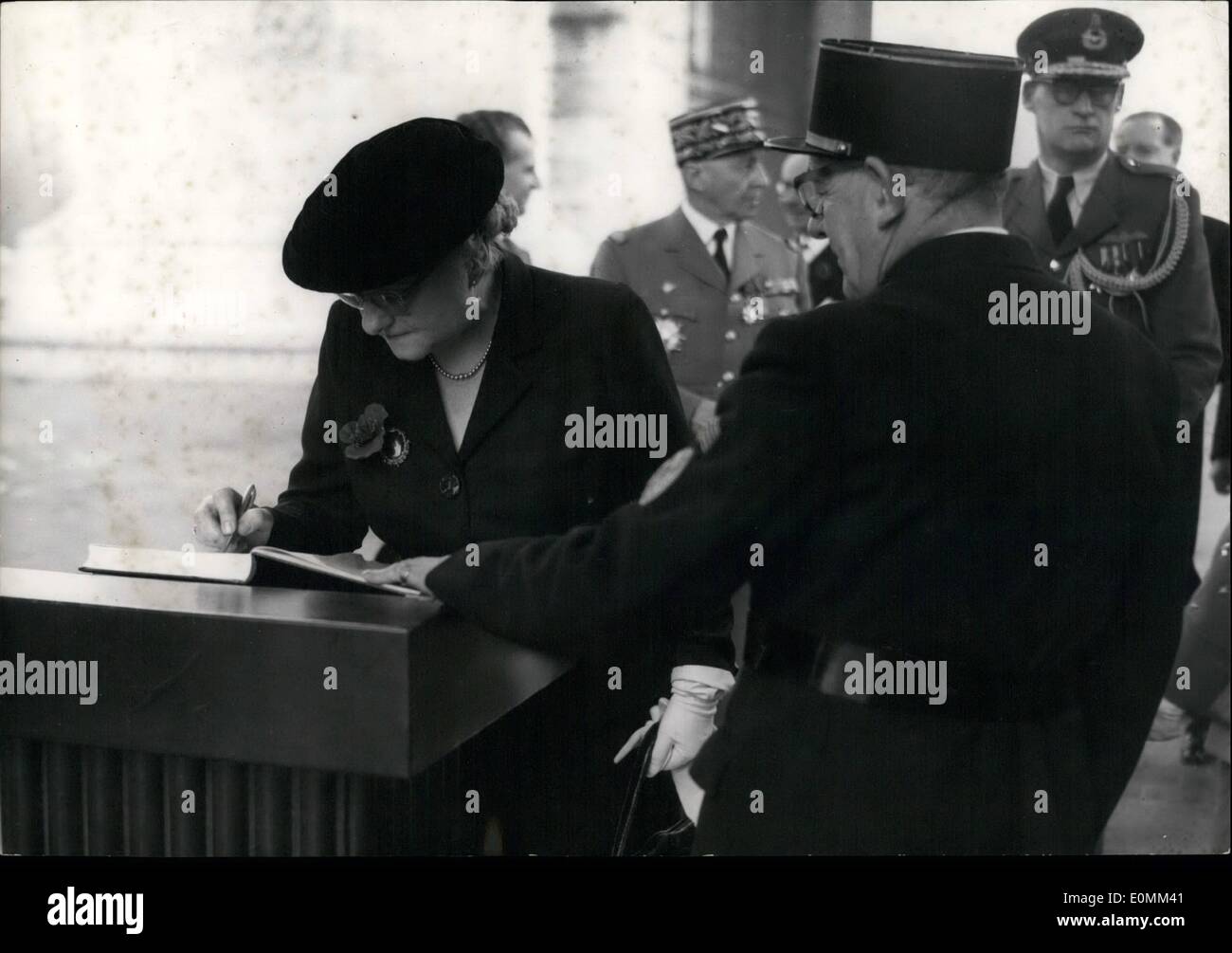 Nov. 11, 1955 - Remembrance Day Celebrated In Paris: A ceremony was ...