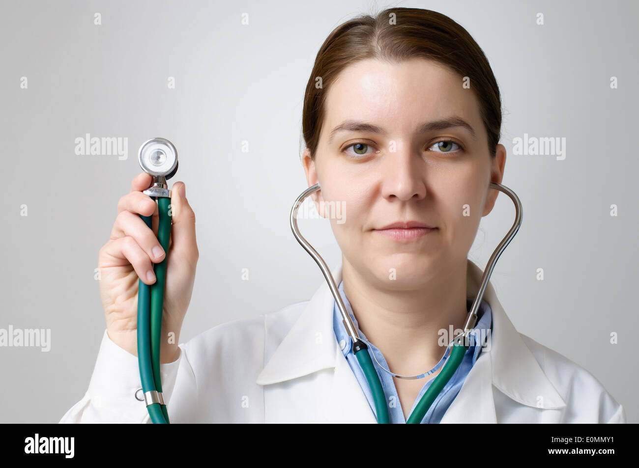 Doctor physical exam hi-res stock photography and images - Alamy