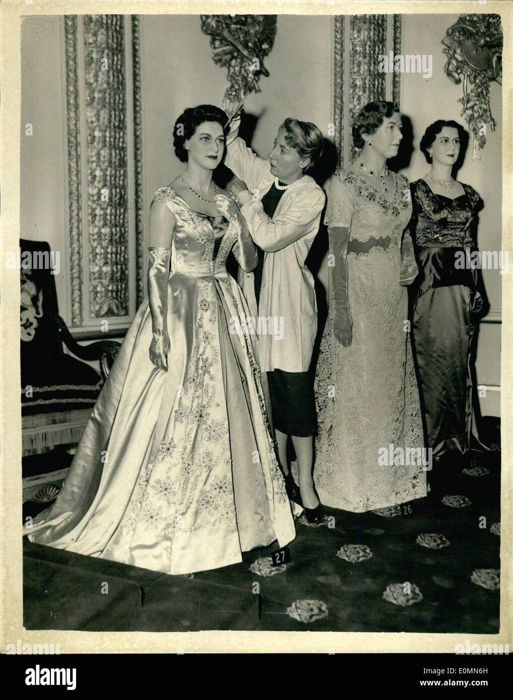 Mar. 03, 1956 - new Royal Models at Tussaud's: New models of the Queen ...