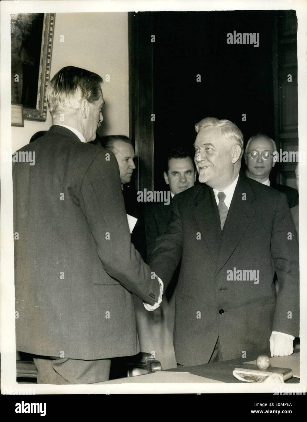 Apr. 04, 1956 - The -Britain Soviet joint communique is signed.: Sir ...