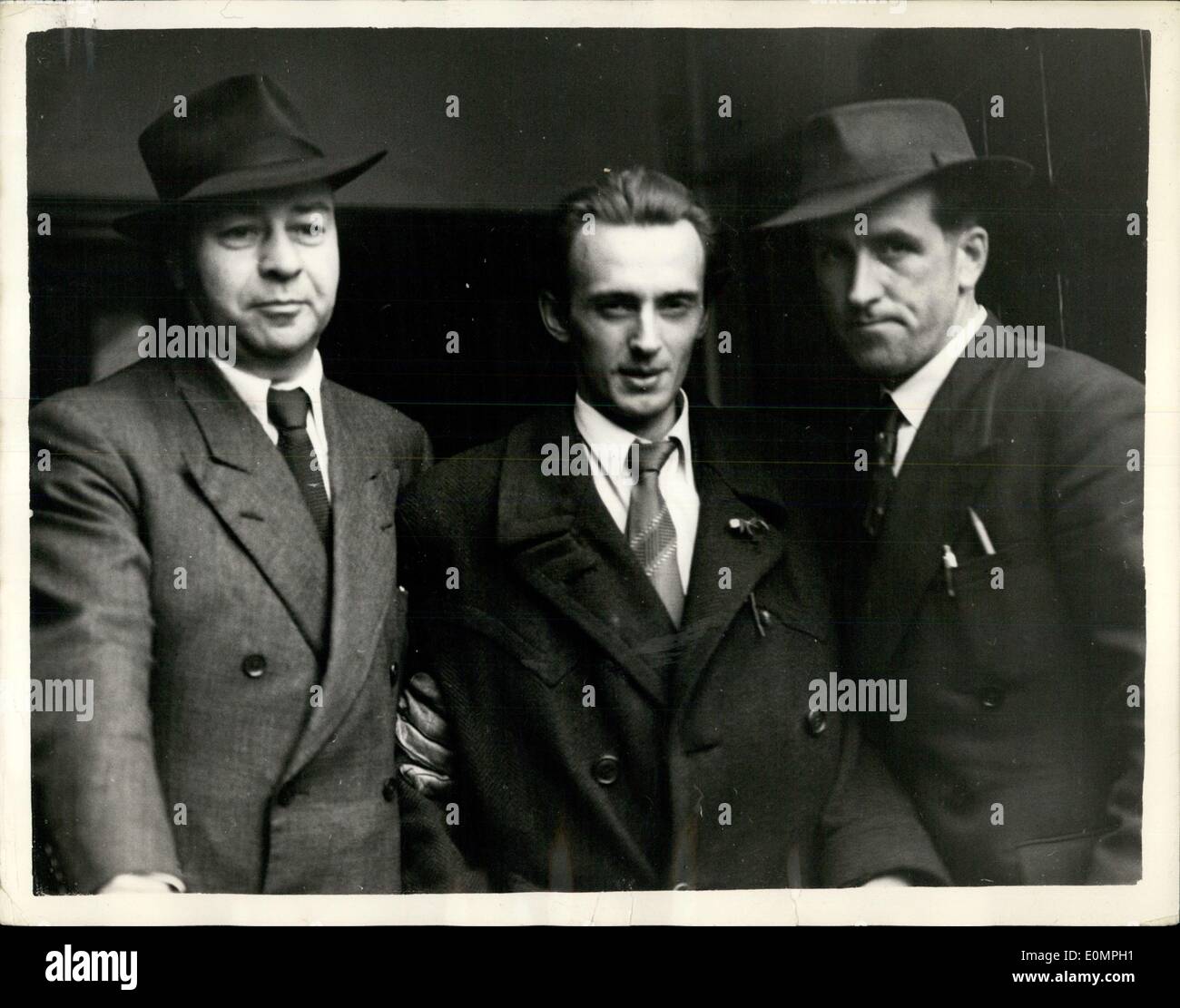 Apr. 10, 1956 - Lovesick Man Escapes From London Airport Detention Room ...