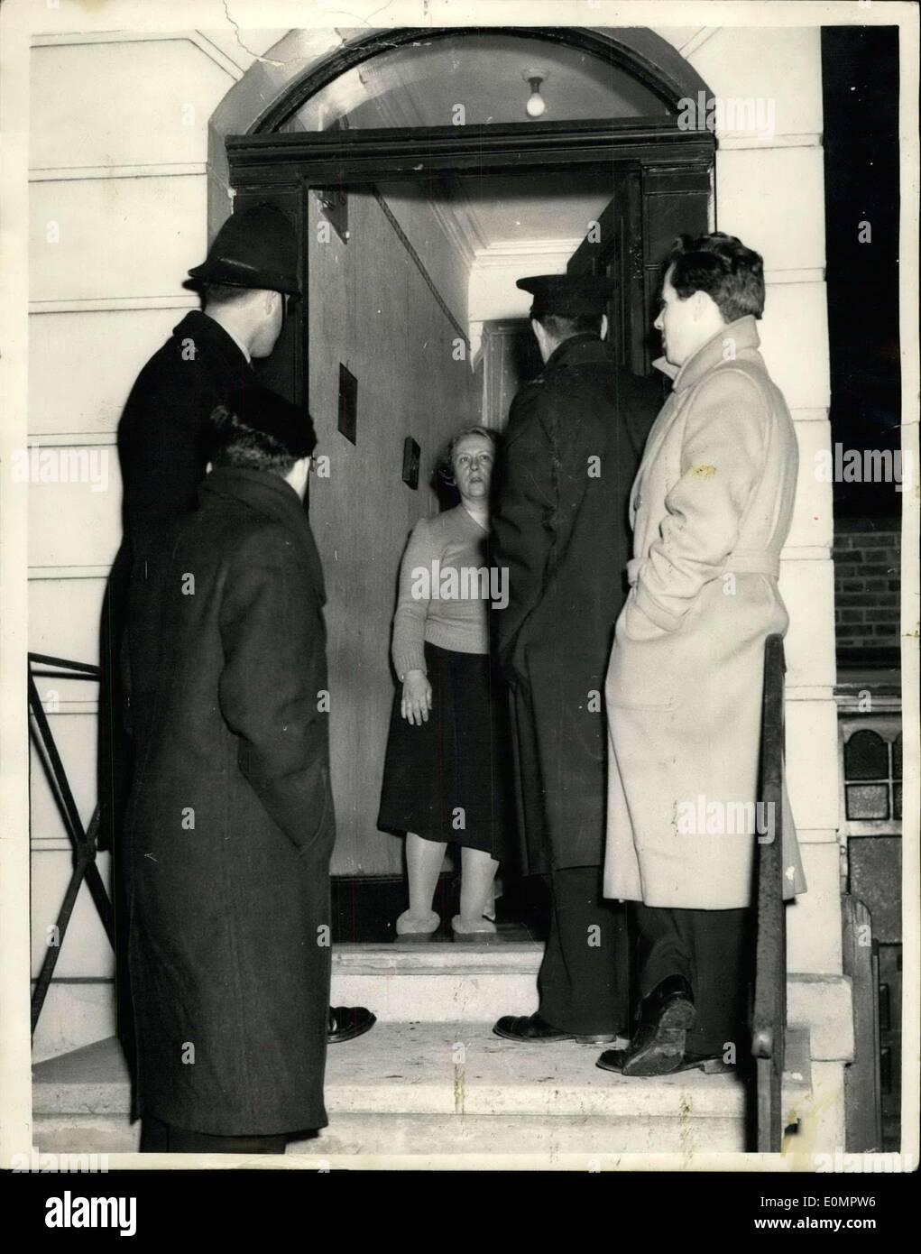 After 999 call hi-res stock photography and images - Alamy