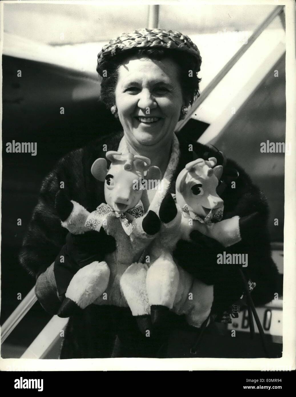 May 05, 1956 - American ''Television Cook'' arrives. Josephine McCarthy ...