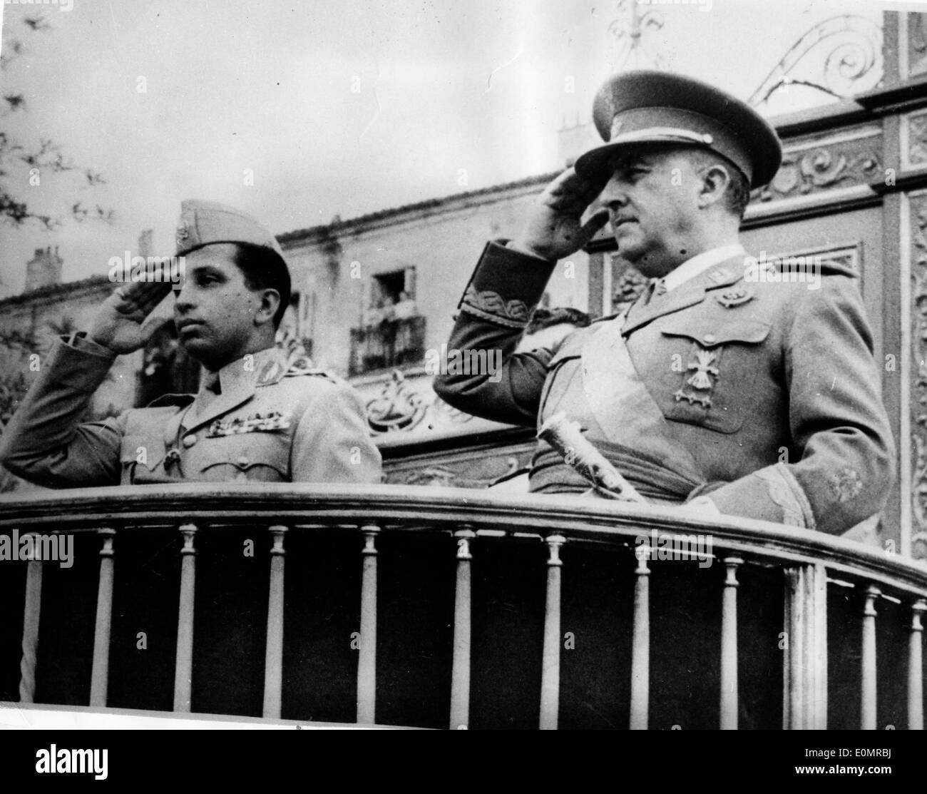 May 1956 Black and White Stock Photos & Images - Alamy