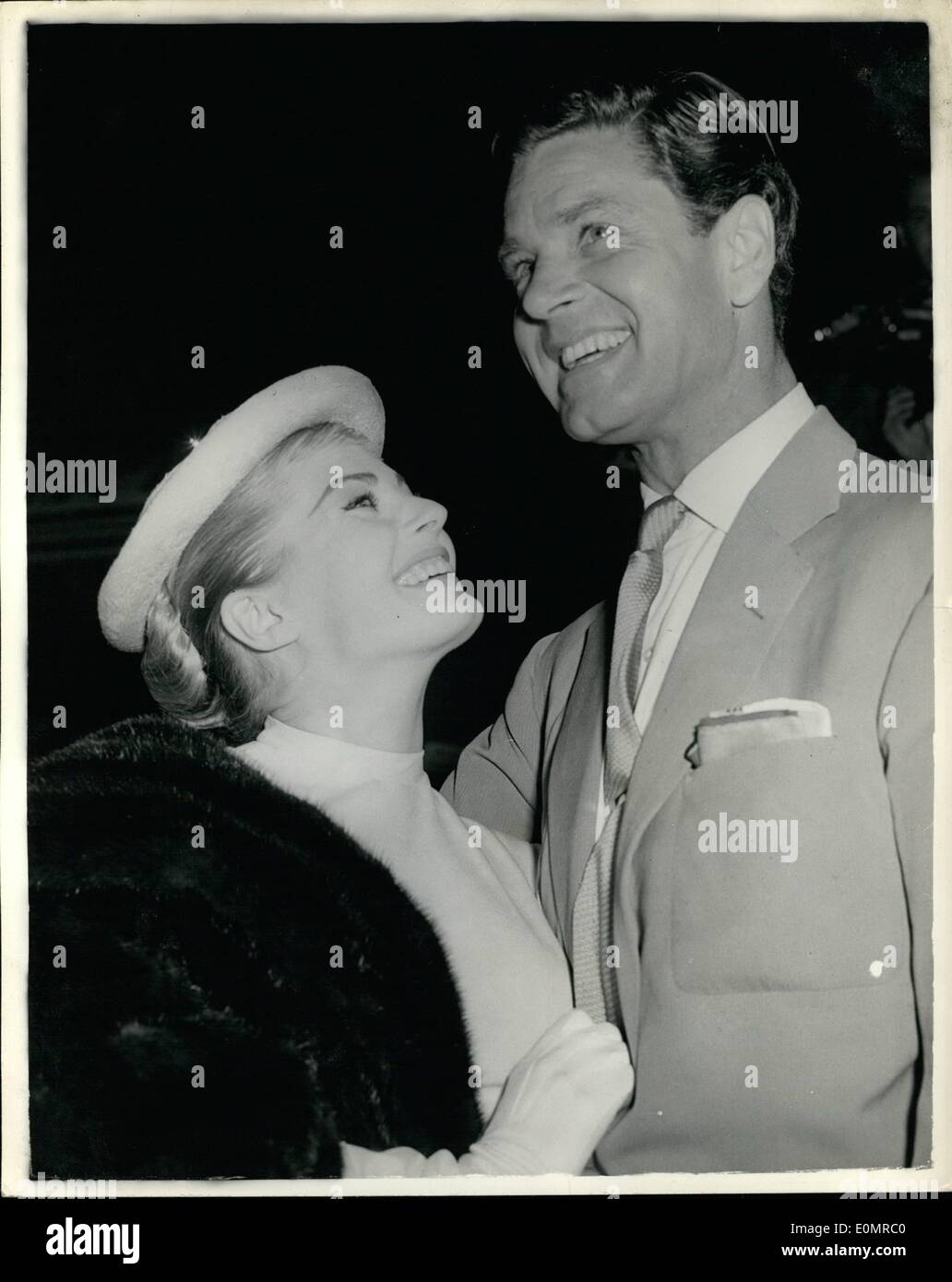 24 5 56 hi-res stock photography and images - Alamy