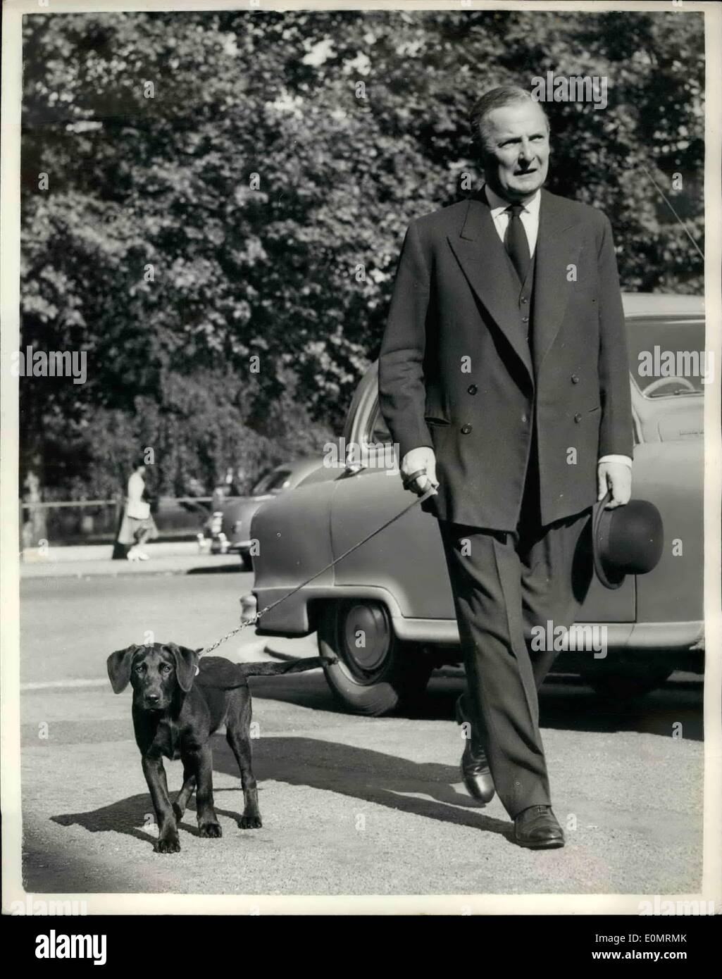 1956 selwyn lloyd hi-res stock photography and images - Alamy