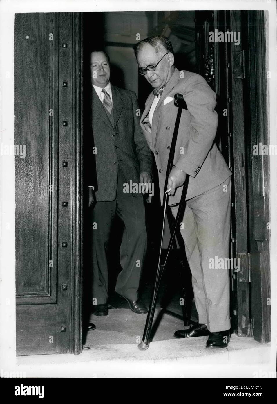 Aug. 08, 1956 - Japanese Foreign Minister Class At Soviet Embassy..Seen ...