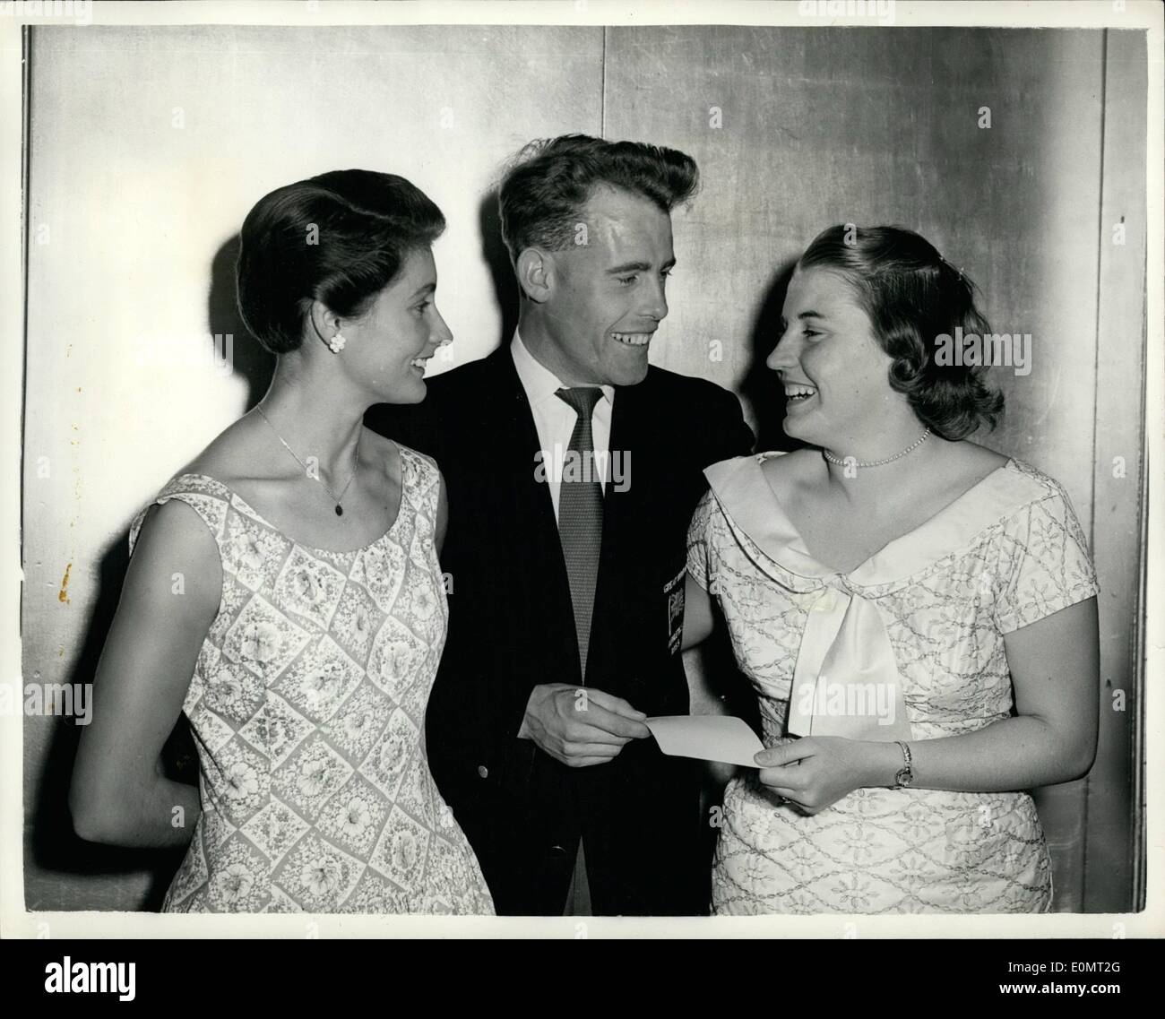 Aug. 08, 1956 - Derek Ibbotson celebrates four minute mile, dines at ...