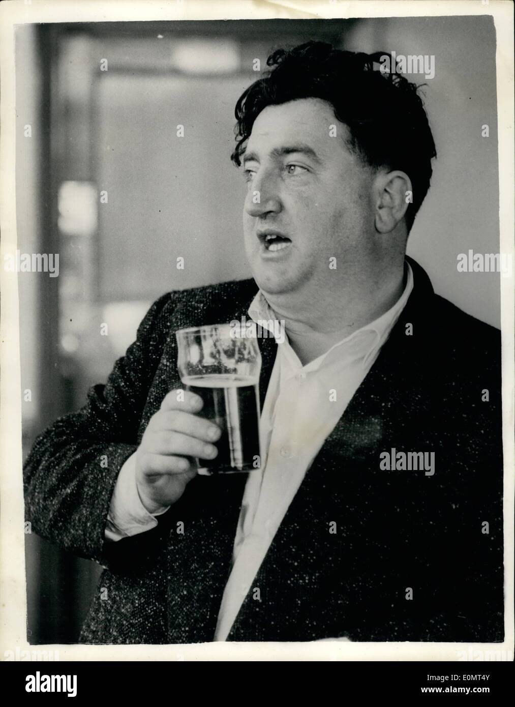 Jun. 06, 1956 - IRISH PLAYWRIGHT APPEARS ON TV - AND CACES A ROMEPT ...