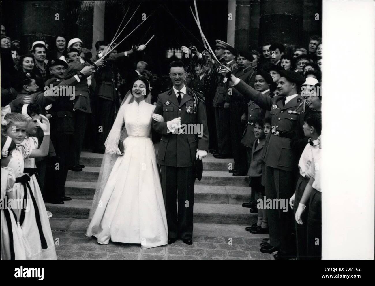 Jun. 06, 1956 - Genevieve De Galard weds Paratroopers Officer ...