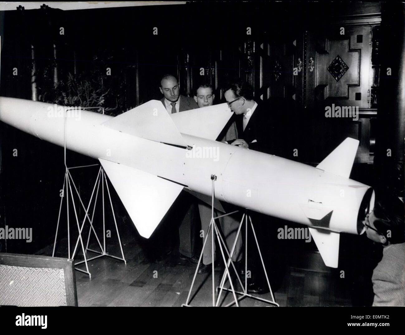 Sep. 04, 1956 - German rocket-experts had a meeting in Bremen, to talk ...