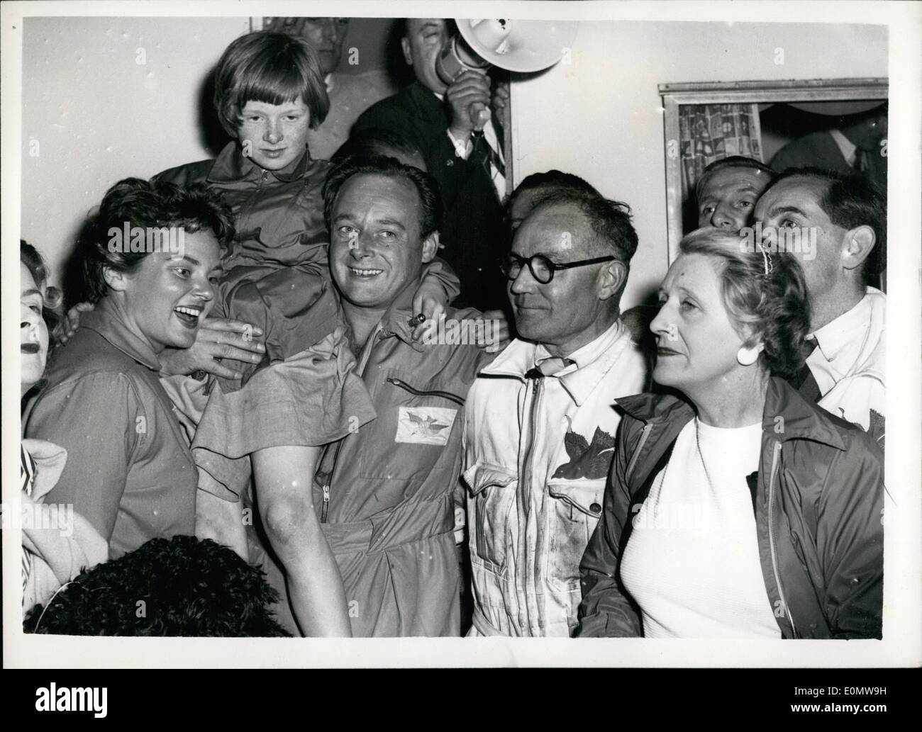 Sep. 09, 1956 - Donald Campbell breaks his own world water speed record ...