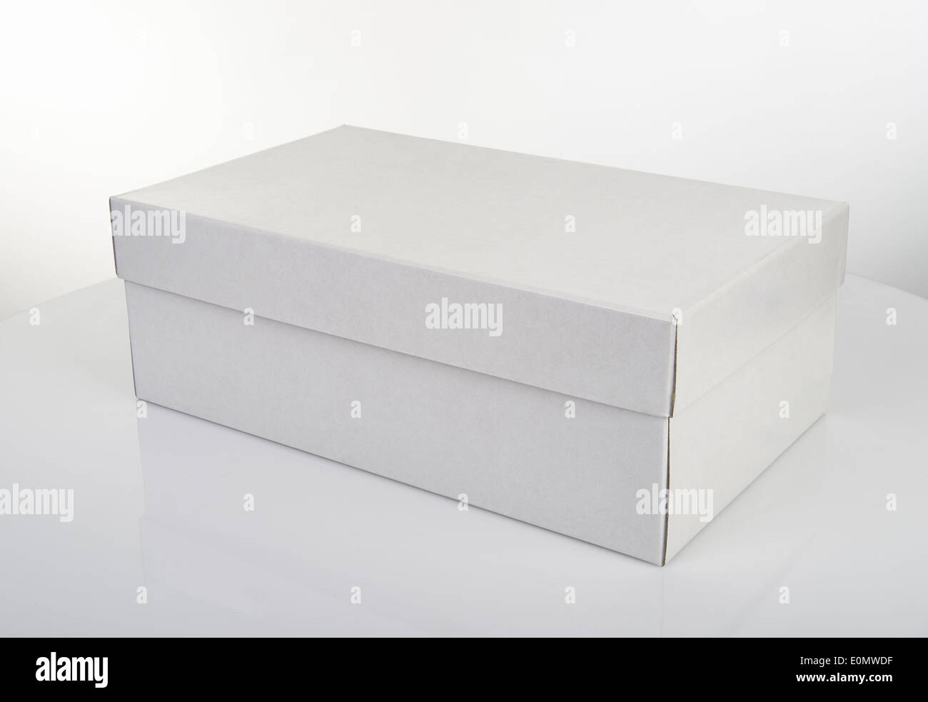 White shoebox hi-res stock photography and images - Alamy