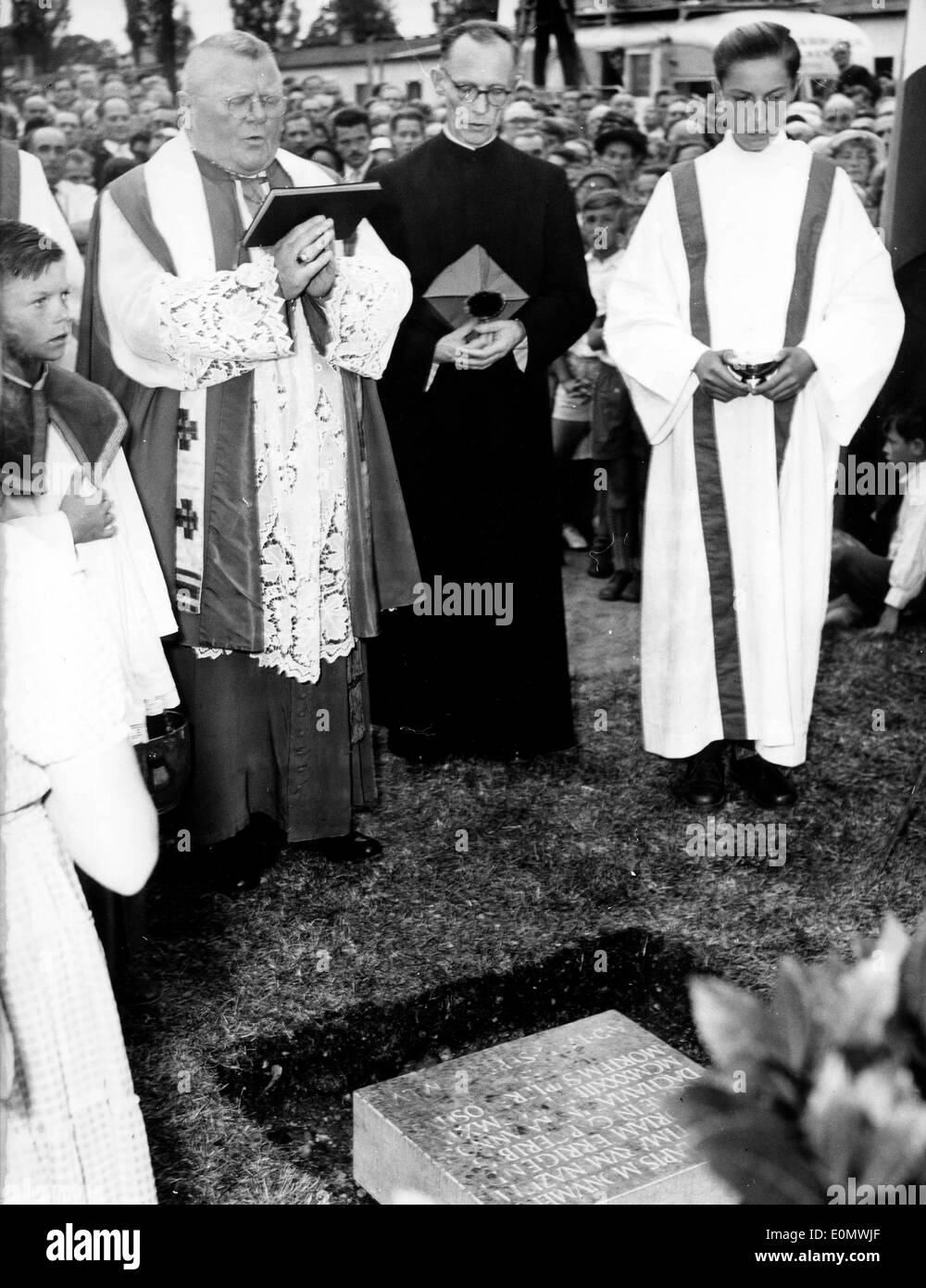 Stone robes Black and White Stock Photos & Images - Alamy