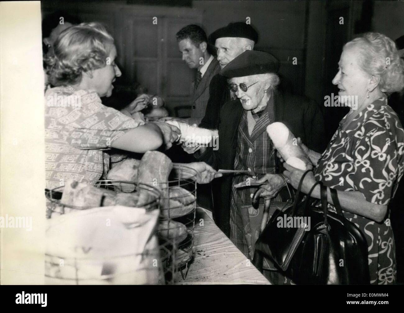 1956 the bakers were on strike hi-res stock photography and images - Alamy