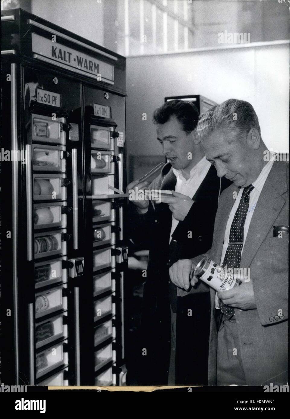 Historic vending machines hi-res stock photography and images - Alamy